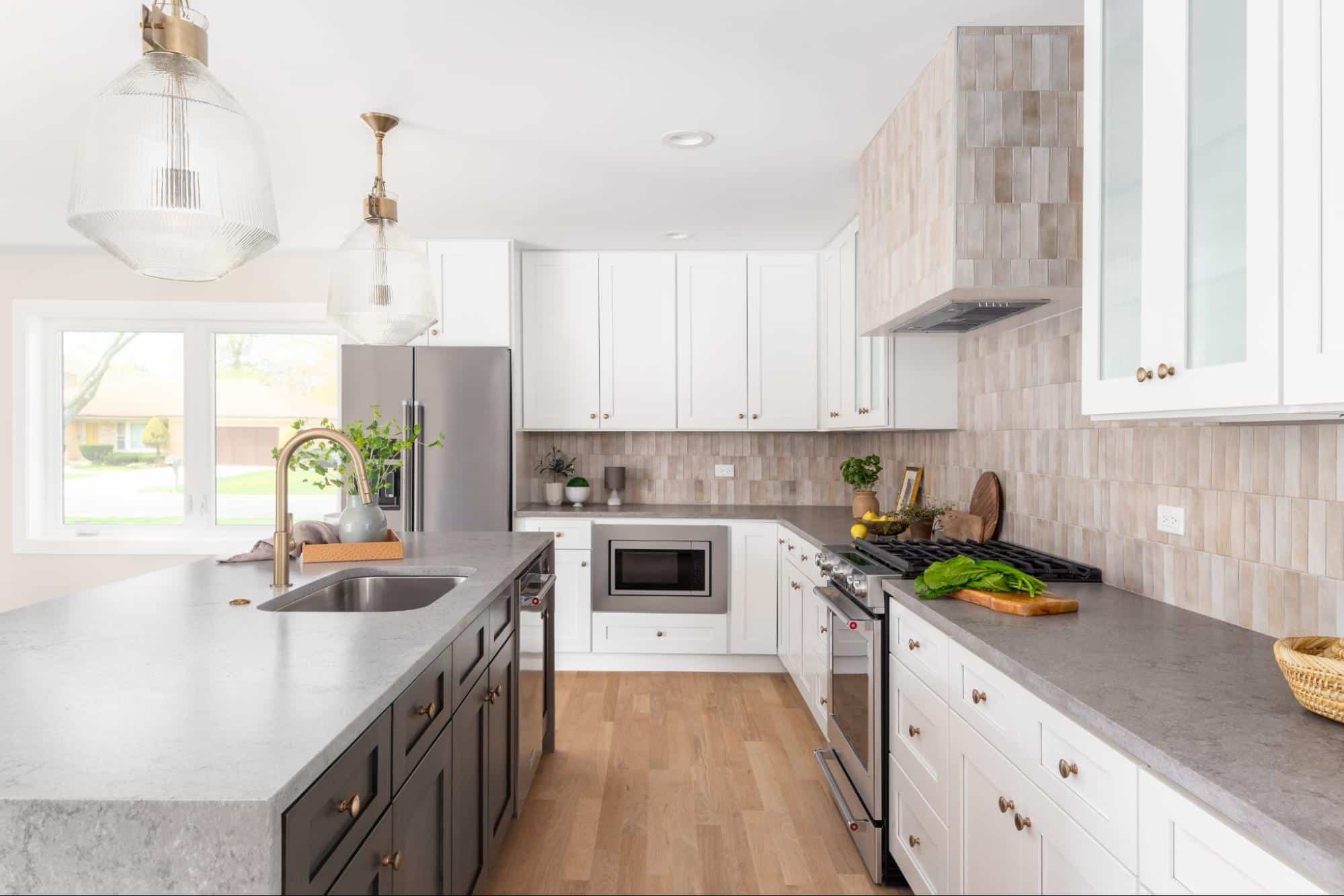 Why Homeowners are Choosing Waterfall Edge Granite Countertops ...